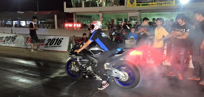 โหดสุด R1M by Voltronic Zeus Racing Team เร็วสุดในไทย 1/4 ไมล์ เวลา 9.5 ...