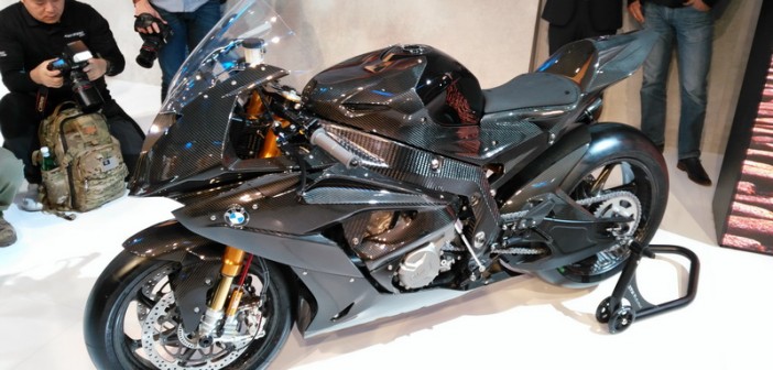 อวดโฉม BMW S1000RR HP4 Prototype คาร์บอนทั้งคัน : [EICMA2016 ...