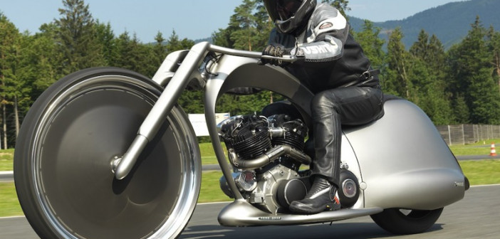 Akrapovic Full Moon คัสตอมคอนเซปท์ไบค์ โดดเด่นด้วยท่อไอเสียแบบ Build-In ...