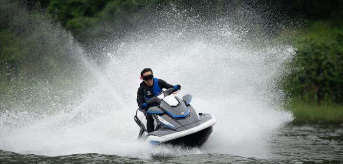 Yamaha ลุยทางบกไม่พอ ขอทางน้ำด้วย กับ Jetski “WAVERUNNER” และ ...